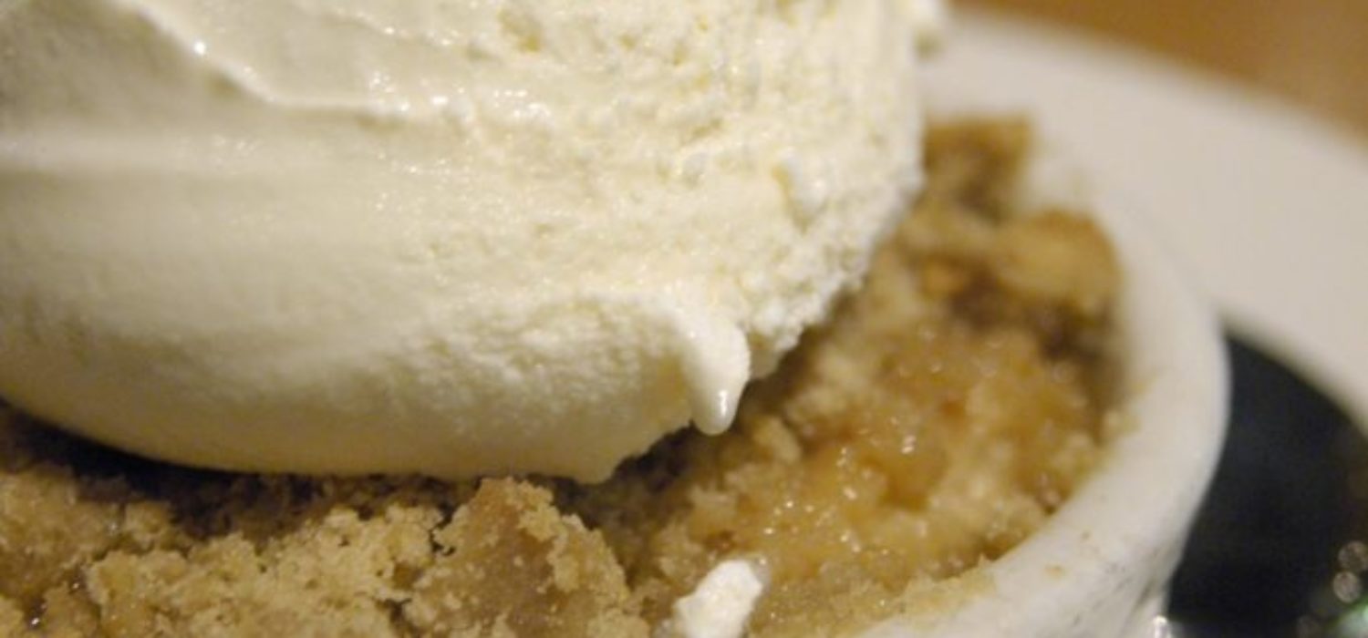 California Pizza Kitchen Apple Crisp Recipe - Secret Copycat Restaurant ...