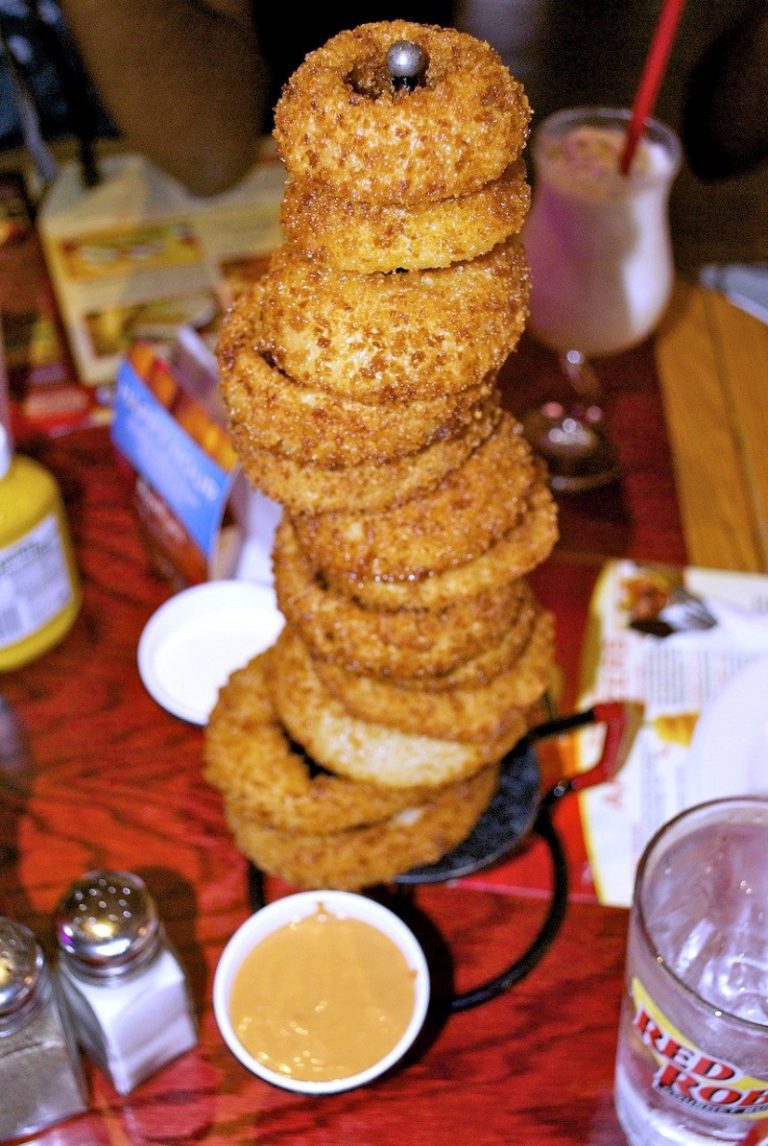 Red Robin Towering Onion Rings Recipe - Secret Copycat Restaurant Recipes