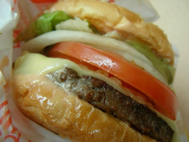 A&W Mozza Burger Copycat Recipe - Secret Copycat Restaurant Recipes
