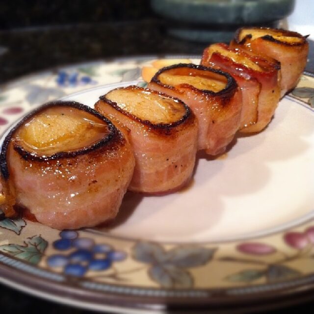 Village Tavern Bacon-Wrapped Scallops Recipe