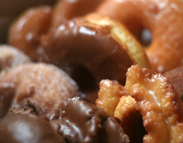Albertson's Old Fashioned Chocolate Donuts Recipe