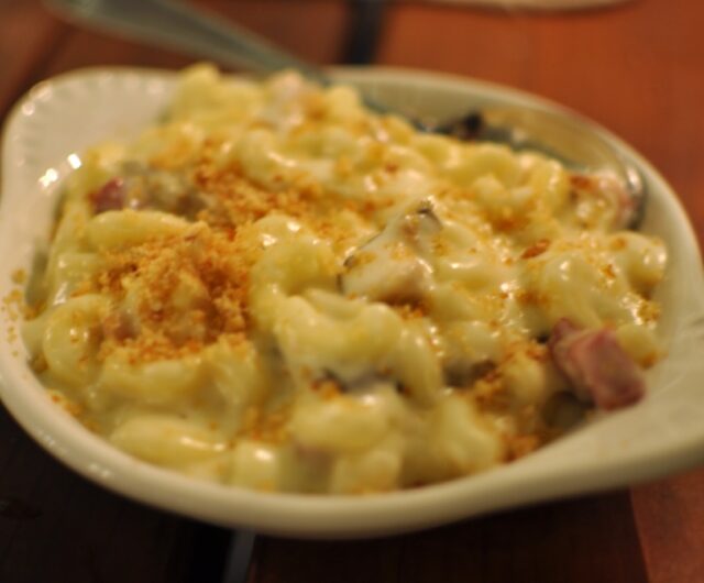 Disney Springs' Chef Art Smith's Homecoming Macaroni and Cheese Recipe ...
