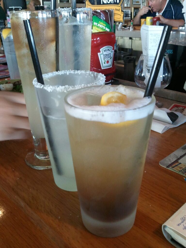 Applebee's Top Shelf L.I.T. (Long Island Iced Tea) Cocktail Copycat ...