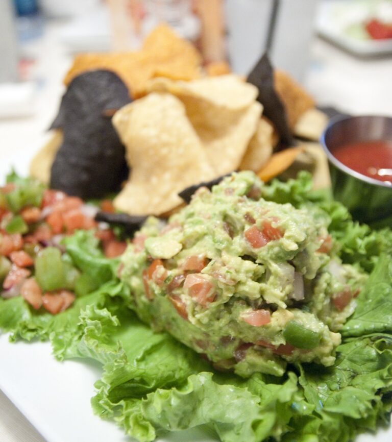 Ruby Tuesday Guacamole Recipe - Secret Copycat Restaurant Recipes