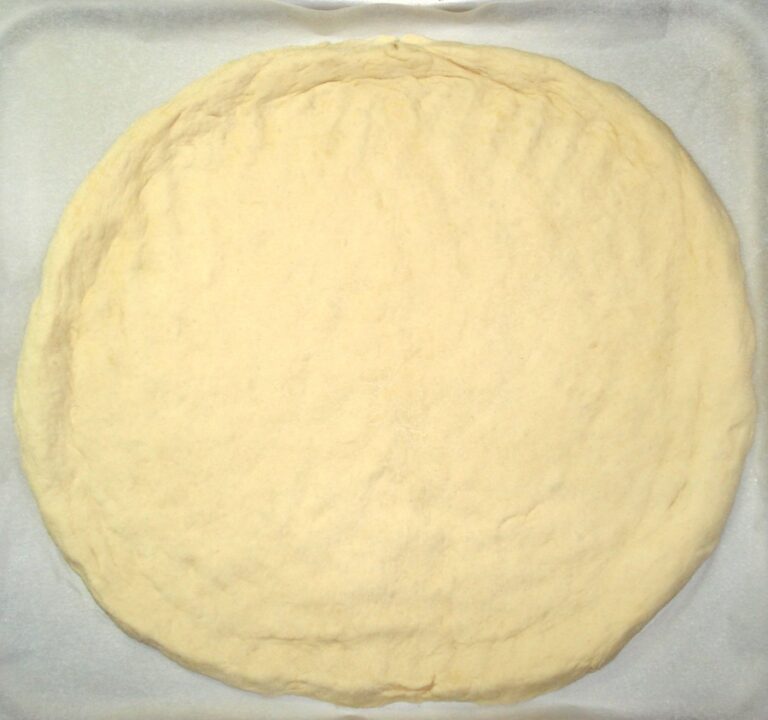 California Pizza Kitchen Basic Pizza Dough Recipe - Secret Copycat ...