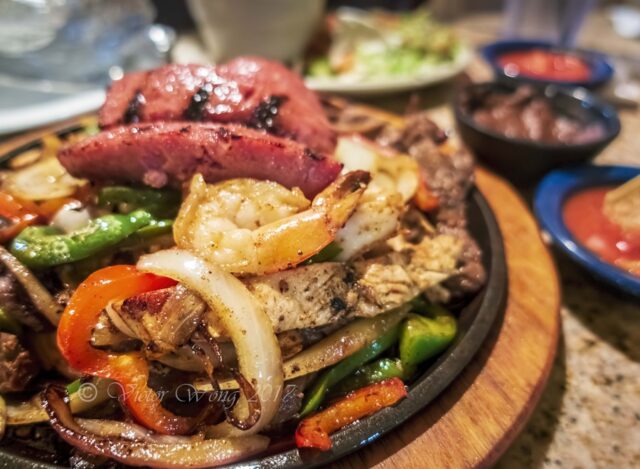 Pappasito’s Cantina Mixed Grill Fajitas Copycat Recipe - Secret Copycat ...